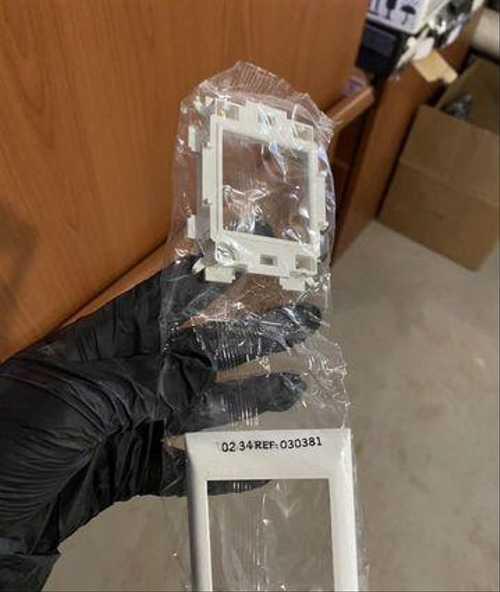 Суппорт Legrand 12шт