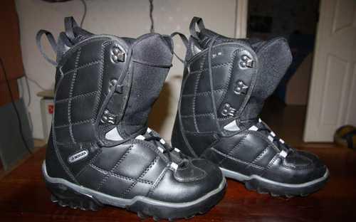 Сноубордические ботинки Bonza 39 р