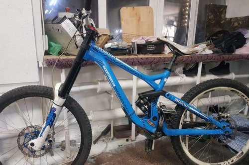 Commencal supreme dh 12год