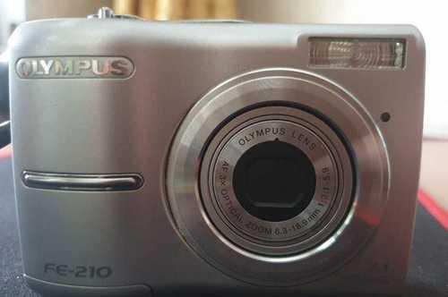 Фотоаппарат Olympus FE-210 с чехлом