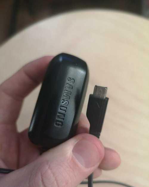 Зарядное устройство micro usb SAMSUNG