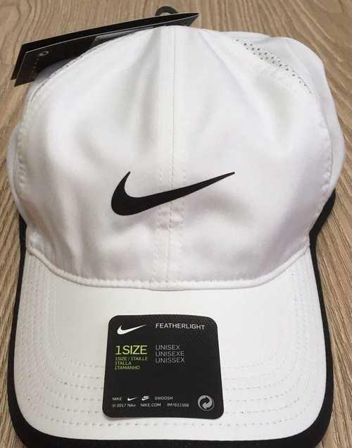 Новая бейсболка Nike Featherlight