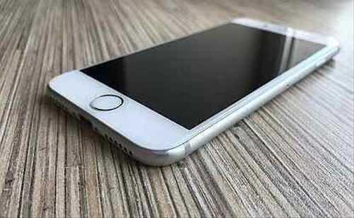 Телефон iPhone 7plus 128Gb Silver