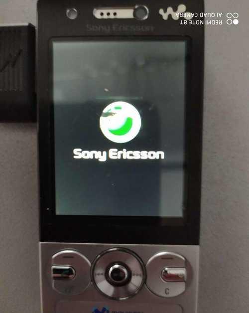 Терефон Sony Ericsson w705 на восстановление