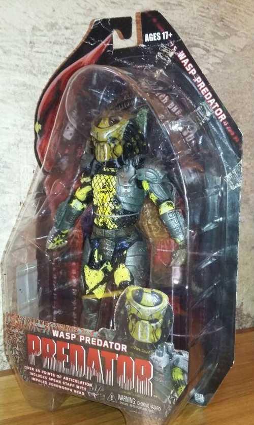 Коллекционная фигурка Predator Wasp