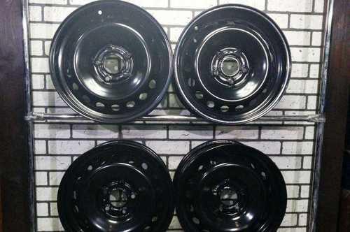 5*114.3-16 Nissan +колпаки Оригинал dia 66.1