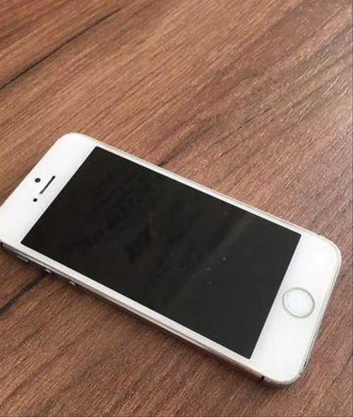 Телефон iPhone5S