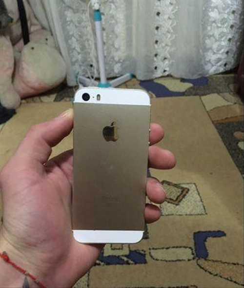 Телефон iPhone5se