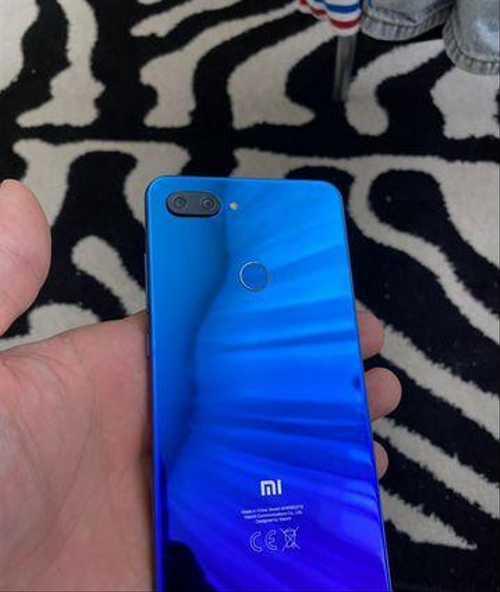 Xiaomi mi8 lite 4/64 aurora blue