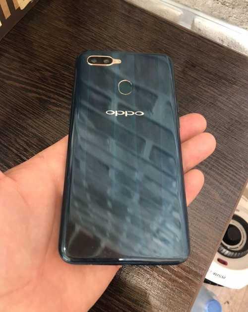 Телефон Oppo AX7