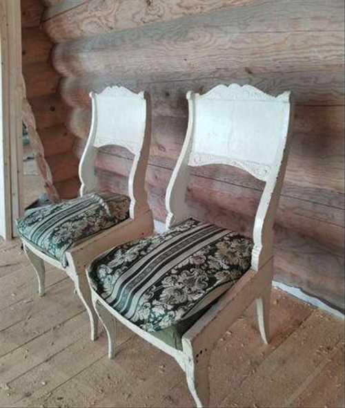 Антикварные парные ампирные стулья