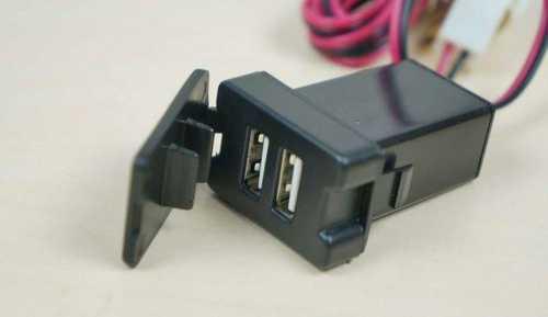 Двойная USB зарядка в автомобиль