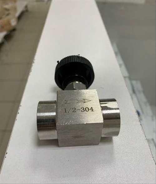 Кран игольчатый
