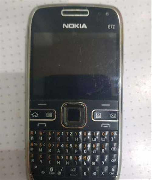 Телефон Nokia E72