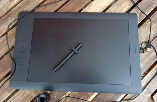 Графический планшет Wacom Intuos5 Touch L