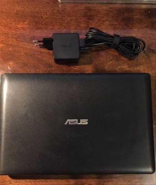 Нетбук Asus F200M