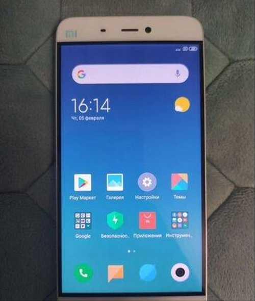 Телефон Xiaomi Mi 5