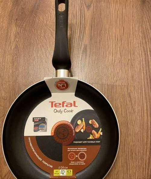 Сковорода Tefal новая 24cm