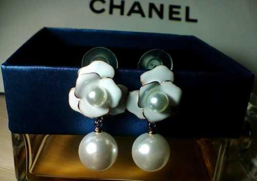 Серьги - гвоздики Chanel Шанель камелия с жемчугом