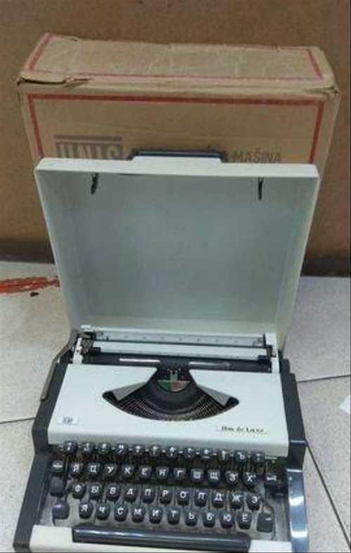 Пишущая печатная машинка Unis
