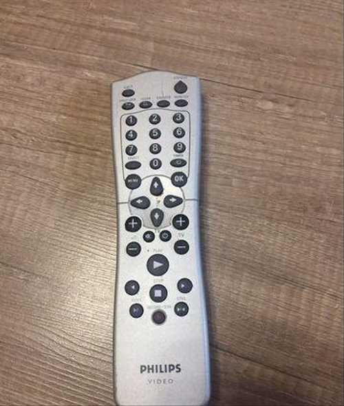 Пульт от VHS видеомагнитофона Philips