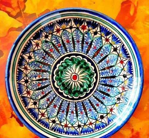Керамическая тарелка. Ручная роспись