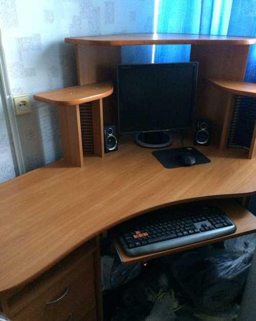 Компьюторный стол новый