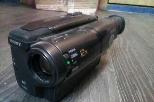 Видеокамера Сони (Sony) + бп+2акб+сумка+пульт