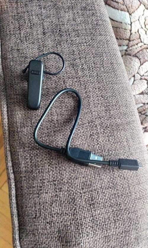 Блютуз наушник
