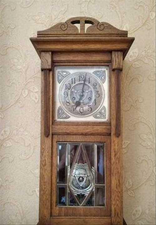 Старинные антикварные часы с боем