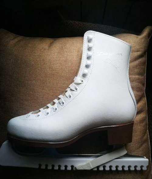 Коньки фигурные Botas Dagmar White