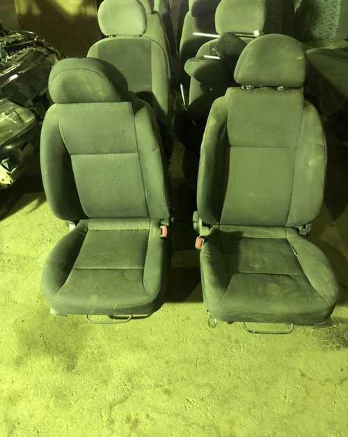 Кресла передние Chevrolet aveo T250