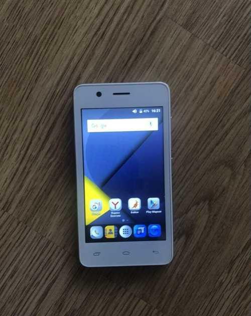 Телефон Micromax Q326