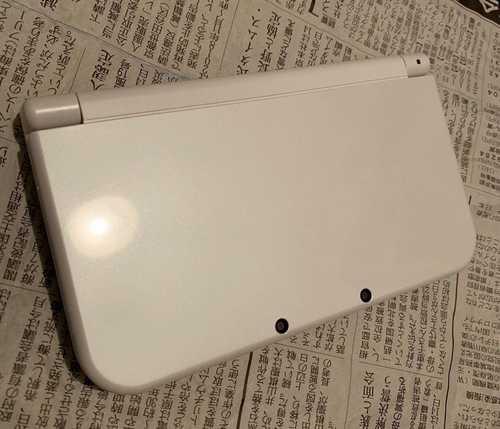New Nintendo 3DS XL Pearl White