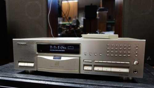 Pioneer PD-S701 CD проигрыватель, Japan, 1992 год