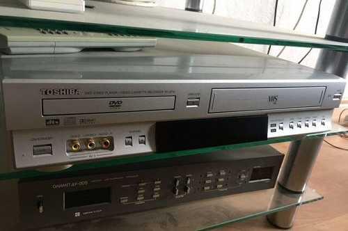Toshiba-DVD-видеоплеер,видеомагнитофон в одном фла