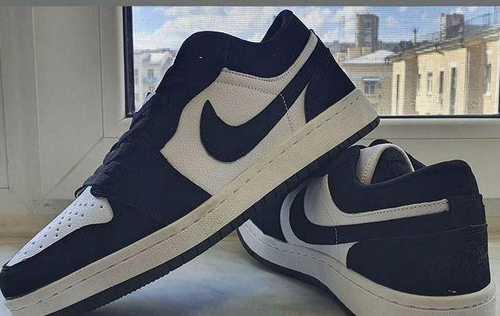 Кроссовки Nike