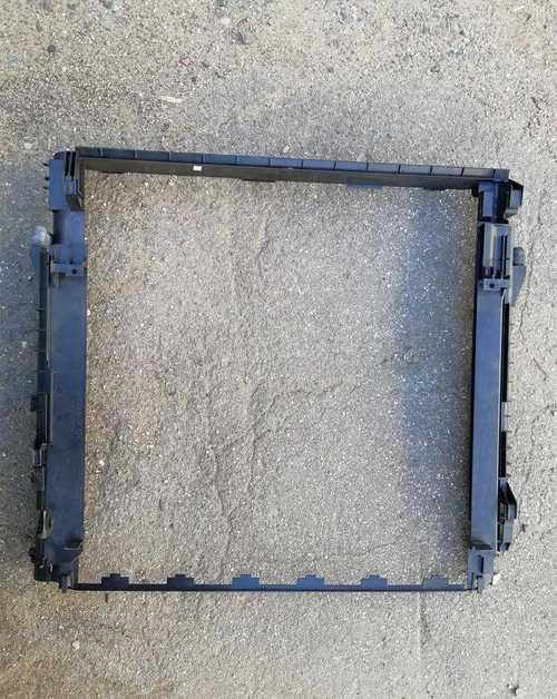 Рамка радиатора Range Rover 3