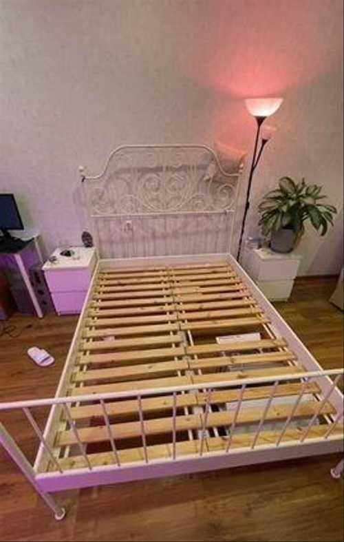 Железная кровать IKEA Лейрвик