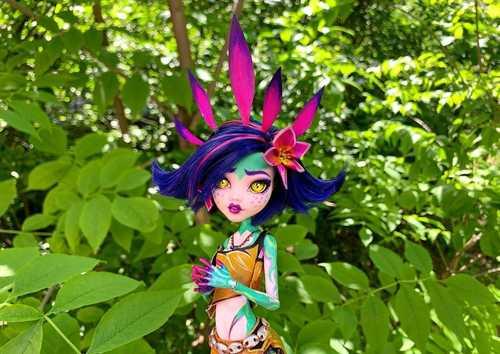 Ооак Монстер хай League of Legends Neeko
