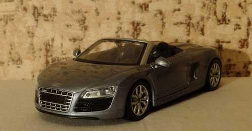 Audi R8 V10 Spyder модель 1:24 Maisto