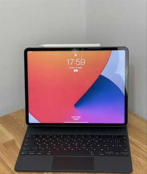 Apple iPad Pro (2021) 12,9 Wi-Fi + LTE 1 тб, М1