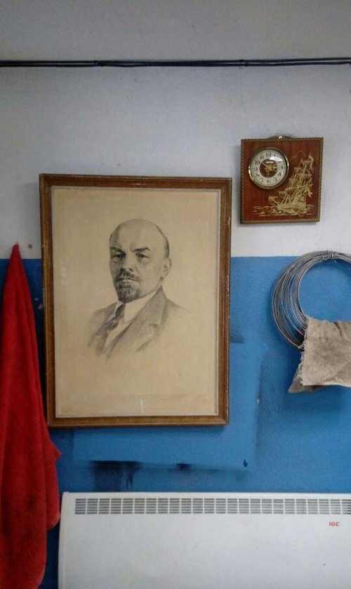 Портрет Ленина графитом