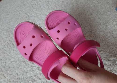 Сандали crocs C12