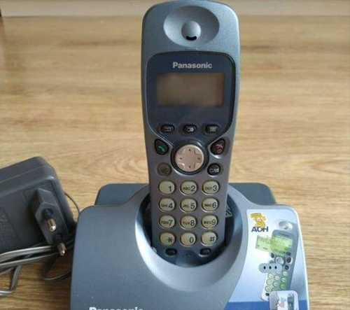 Tелефон Panasonic KX -TCD460RUF. Беспроводной dect
