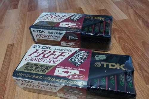 12 аудиокассет TDK + 2 сумки TDK
