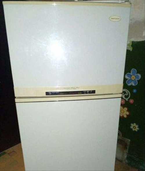 Холодильник дэу электроникс двухдверный