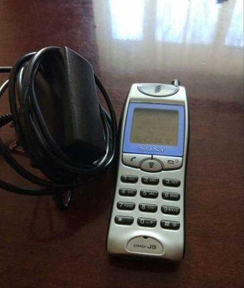 Телефон Sony cmd-J5, родной зарядник