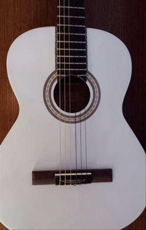 Классическая гитара Amati Z-39 WH