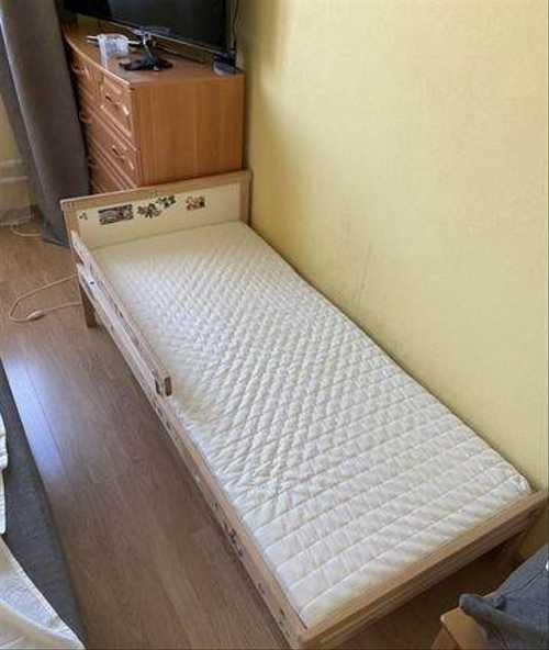Кровать сниглар IKEA с матрасом